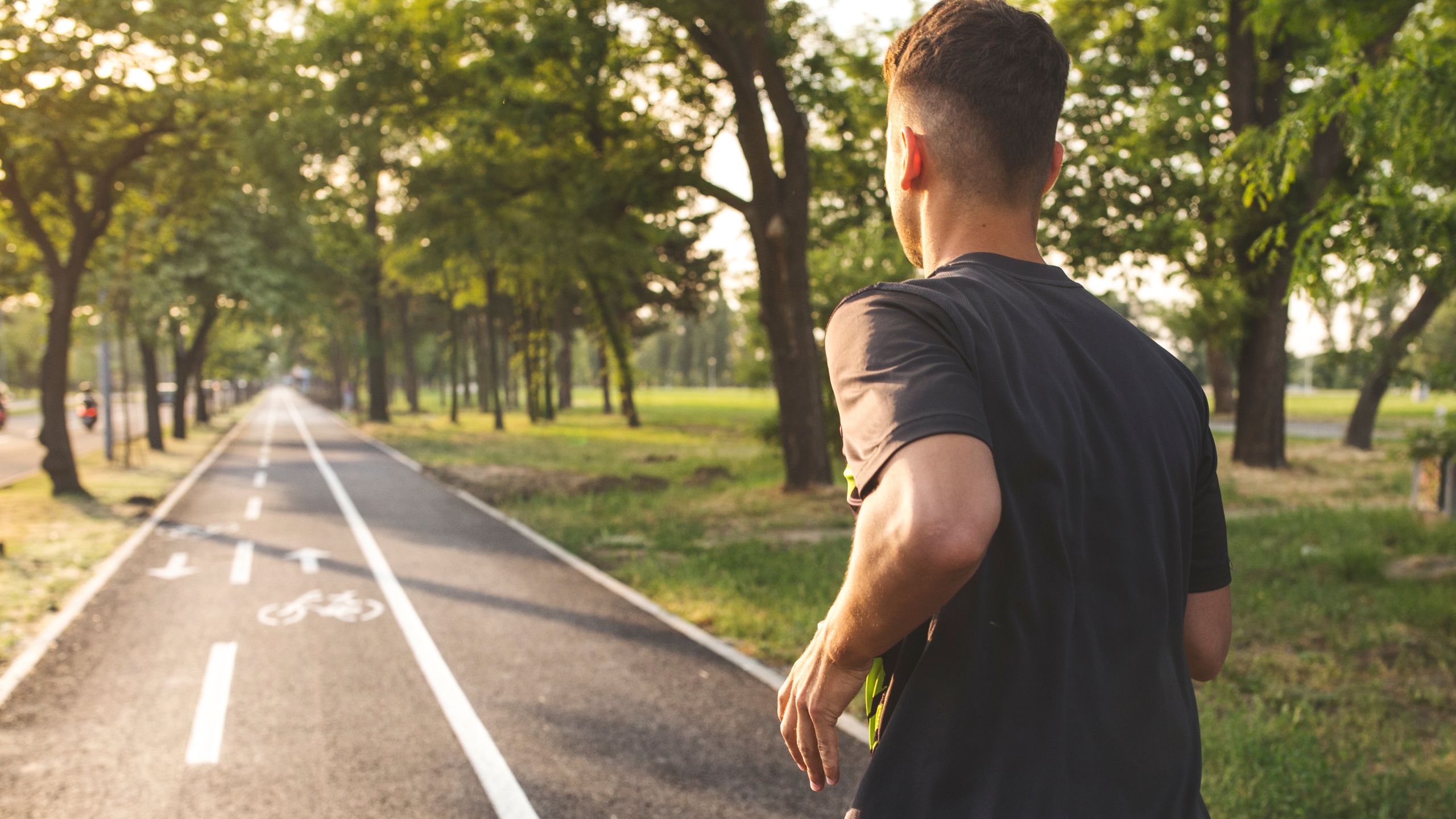 Correr por la tarde: ventajas y desventajas - Corriendo Voy